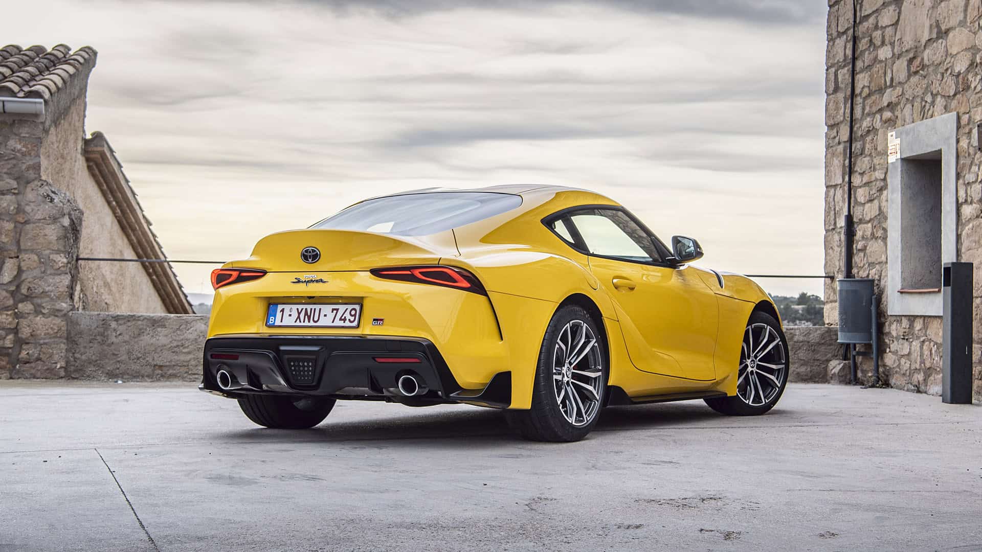 2020 Toyota Supra 2.0 – Amazing JDM Cars